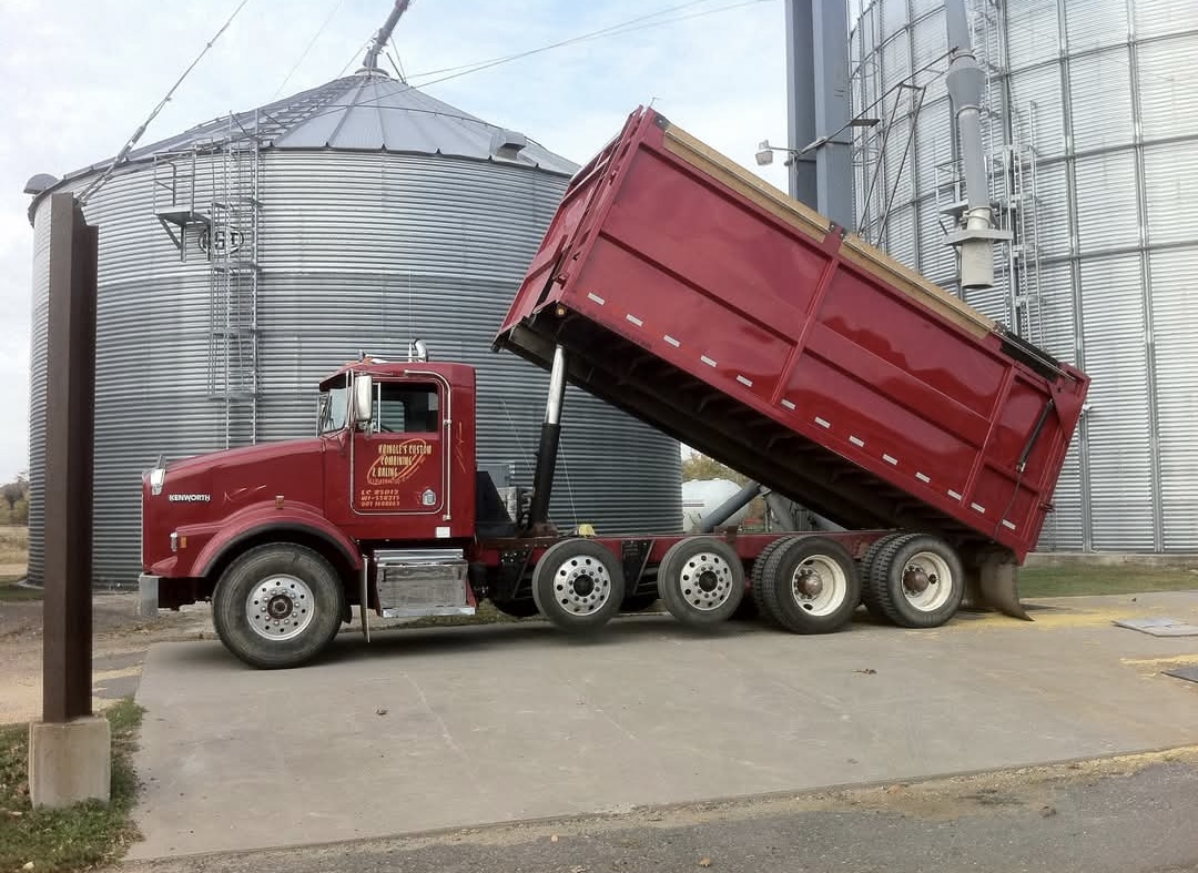 Trucking/Hauling – kringlescustomcombining.com